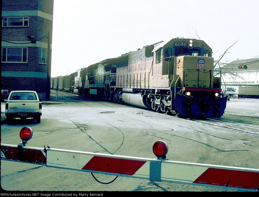UP 6040, NS 8716, and UP 1635